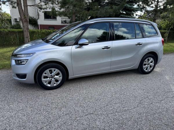 Citroen Grand C4 Picasso 2015 Alīta vietnē Pelēks Citroen Grand C4 Picasso 2015 Alīta, ar dzinēja tilpumu 1.20 L un nobraukumu 148 tūkst. km par 4999 €, foto 7 vietnē AUTOMOTO.COM.LV