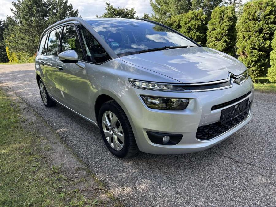 Grey Citroen Grand C4 Picasso 2015 in Alytus, with an engine capacity of 1.20 L and mileage of 148 thousand km for 4999 €, photo 14 on AUTOMOTO.COM.LV
