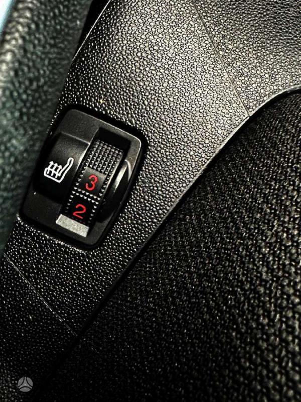 Grey Citroen Grand C4 Picasso 2016 in Kaunas, with an engine capacity of 1.20 L and mileage of 189 thousand km for 6200 €, photo 11 on AUTOMOTO.COM.LV