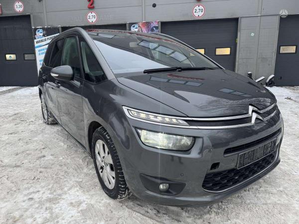 Pelēks Citroen Grand C4 Picasso 2016 Kauņa, ar dzinēja tilpumu 1.56 L un nobraukumu 245 tūkst. km par 5550 €, foto 3 vietnē AUTOMOTO.COM.LV