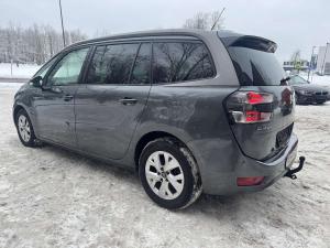Grey Citroen Grand C4 Picasso 2016 in Kaunas, with an engine capacity of 1.56 L and mileage of 245 thousand km for 5550 €, photo 8 on AUTOMOTO.COM.LV