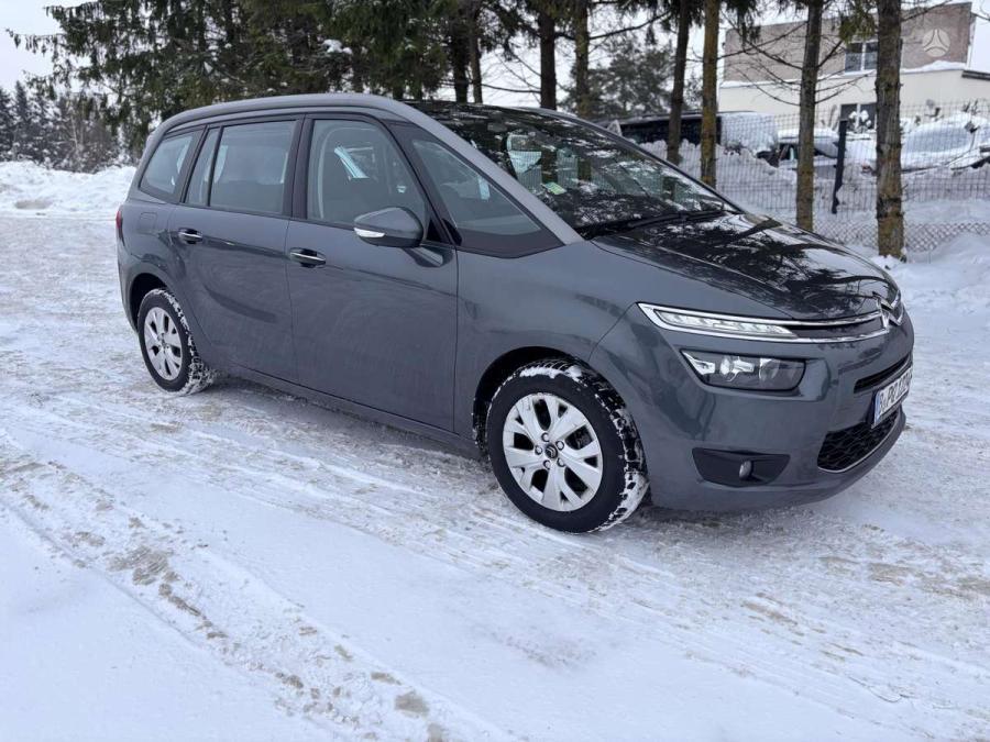 Pelēks Citroen Grand C4 Picasso 2016 Gargždai, ar dzinēja tilpumu 1.56 L un nobraukumu 33 tūkst. km par 8499 €, foto 4 vietnē AUTOMOTO.COM.LV