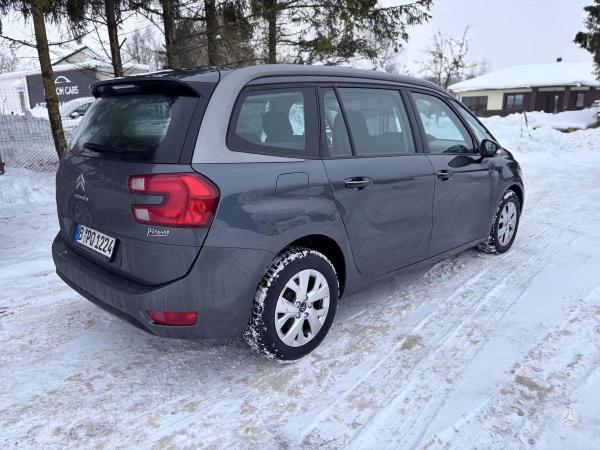 Grey Citroen Grand C4 Picasso 2016 in Gargzdai, with an engine capacity of 1.56 L and mileage of 33 thousand km for 8499 €, photo 5 on AUTOMOTO.COM.LV