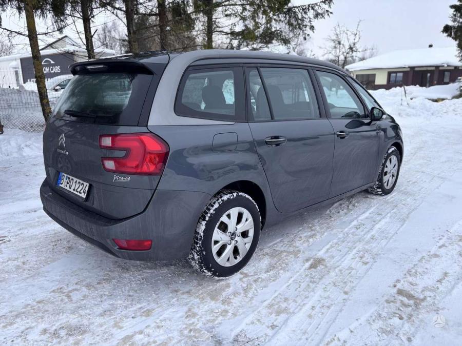 Pelēks Citroen Grand C4 Picasso 2016 Gargždai, ar dzinēja tilpumu 1.56 L un nobraukumu 33 tūkst. km par 8499 €, foto 5 vietnē AUTOMOTO.COM.LV