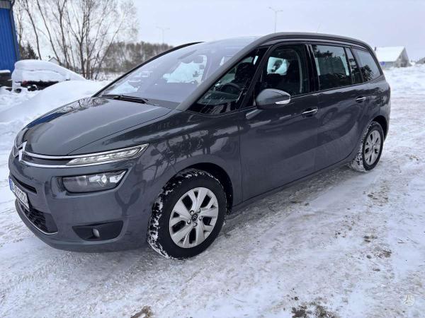 Grey Citroen Grand C4 Picasso 2016 in Gargzdai, with an engine capacity of 1.56 L and mileage of 33 thousand km for 8499 €, photo 8 on AUTOMOTO.COM.LV