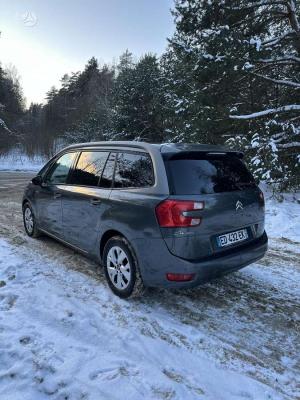 Pelēks Citroen Grand C4 Picasso 2016 Viļņa, ar dzinēja tilpumu 1.56 L un nobraukumu 240 tūkst. km par 6400 €, foto 6 vietnē AUTOMOTO.COM.LV