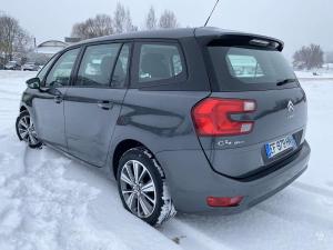 Pelēks Citroen Grand C4 Picasso 2016 Tauragė, ar dzinēja tilpumu 1.56 L un nobraukumu 179 tūkst. km par 6750 €, foto 3 vietnē AUTOMOTO.COM.LV