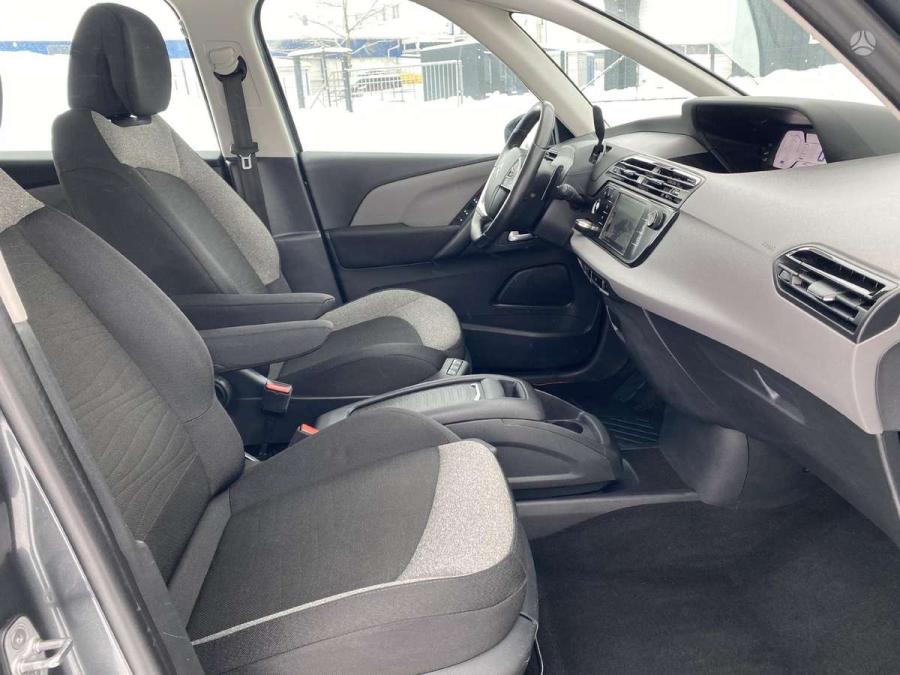 Pelēks Citroen Grand C4 Picasso 2016 Tauragė, ar dzinēja tilpumu 1.56 L un nobraukumu 179 tūkst. km par 6750 €, foto 6 vietnē AUTOMOTO.COM.LV