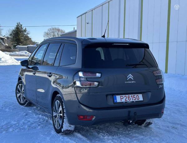 Pelēks Citroen Grand C4 Picasso 2016 Raseiniai, ar dzinēja tilpumu 1.20 L un nobraukumu 170 tūkst. km par 5500 €, foto 6 vietnē AUTOMOTO.COM.LV