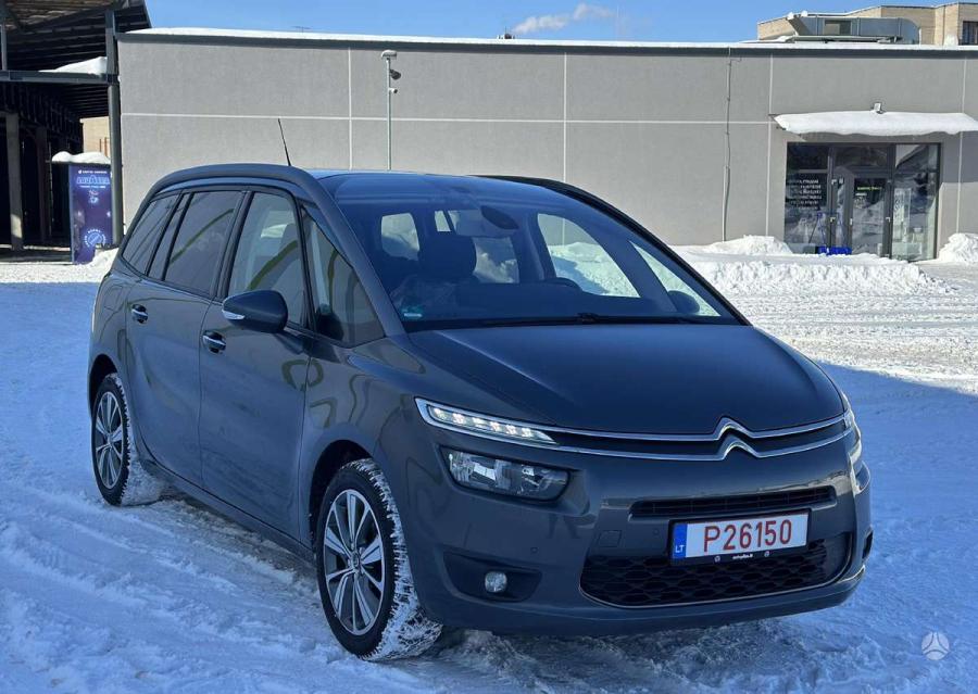 Pelēks Citroen Grand C4 Picasso 2016 Raseiniai, ar dzinēja tilpumu 1.20 L un nobraukumu 170 tūkst. km par 5500 €, foto 7 vietnē AUTOMOTO.COM.LV