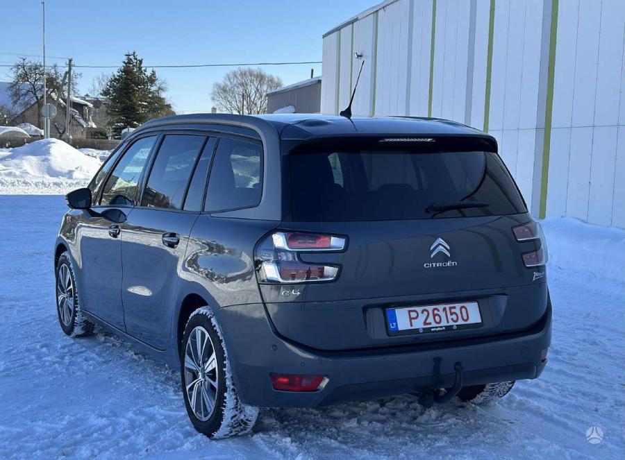 Pelēks Citroen Grand C4 Picasso 2016 Raseiniai, ar dzinēja tilpumu 1.20 L un nobraukumu 170 tūkst. km par 5500 €, foto 10 vietnē AUTOMOTO.COM.LV