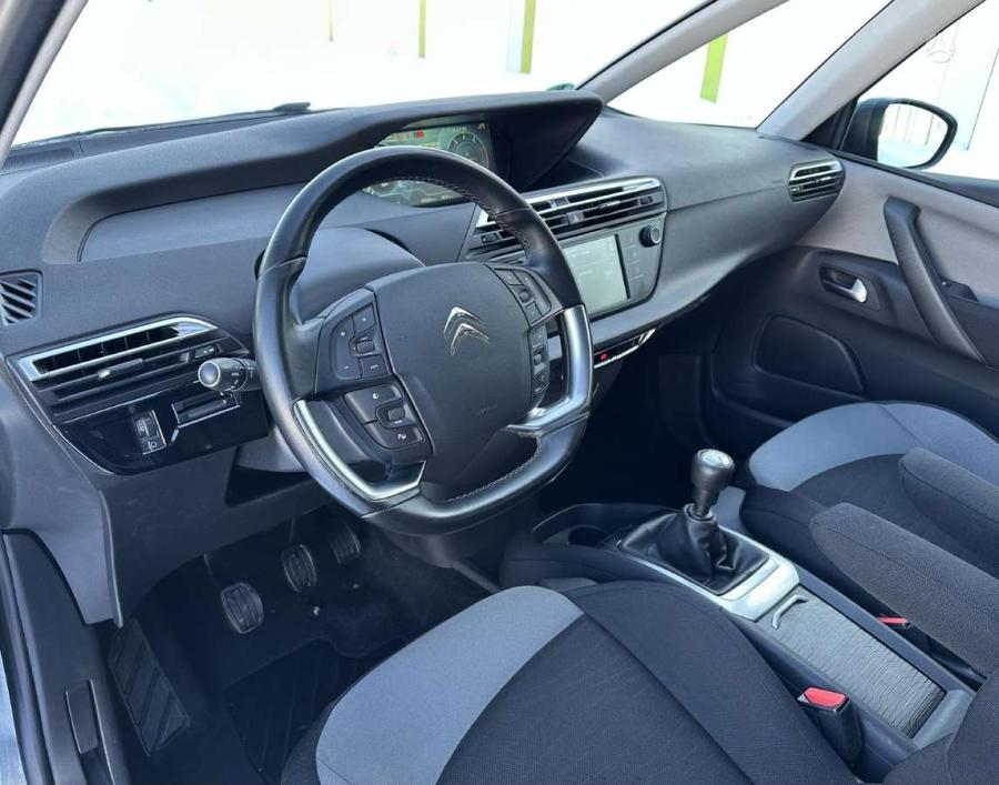 Pelēks Citroen Grand C4 Picasso 2016 Raseiniai, ar dzinēja tilpumu 1.20 L un nobraukumu 170 tūkst. km par 5500 €, foto 13 vietnē AUTOMOTO.COM.LV