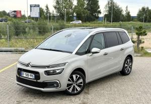 Grey Citroen Grand C4 Picasso 2016 in Taurage, with an engine capacity of 1.20 L and mileage of 199 thousand km for 7200 €, photo 6 on AUTOMOTO.COM.LV