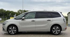 Grey Citroen Grand C4 Picasso 2016 in Taurage, with an engine capacity of 1.20 L and mileage of 199 thousand km for 7200 €, photo 10 on AUTOMOTO.COM.LV