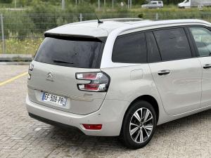 Grey Citroen Grand C4 Picasso 2016 in Taurage, with an engine capacity of 1.20 L and mileage of 199 thousand km for 7200 €, photo 19 on AUTOMOTO.COM.LV
