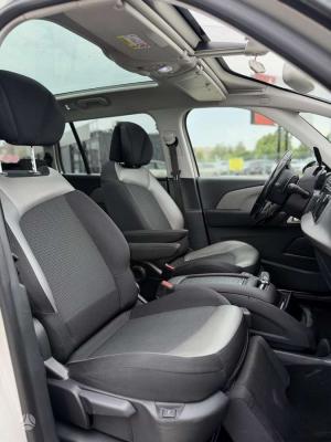 Grey Citroen Grand C4 Picasso 2016 in Taurage, with an engine capacity of 1.20 L and mileage of 199 thousand km for 7200 €, photo 24 on AUTOMOTO.COM.LV