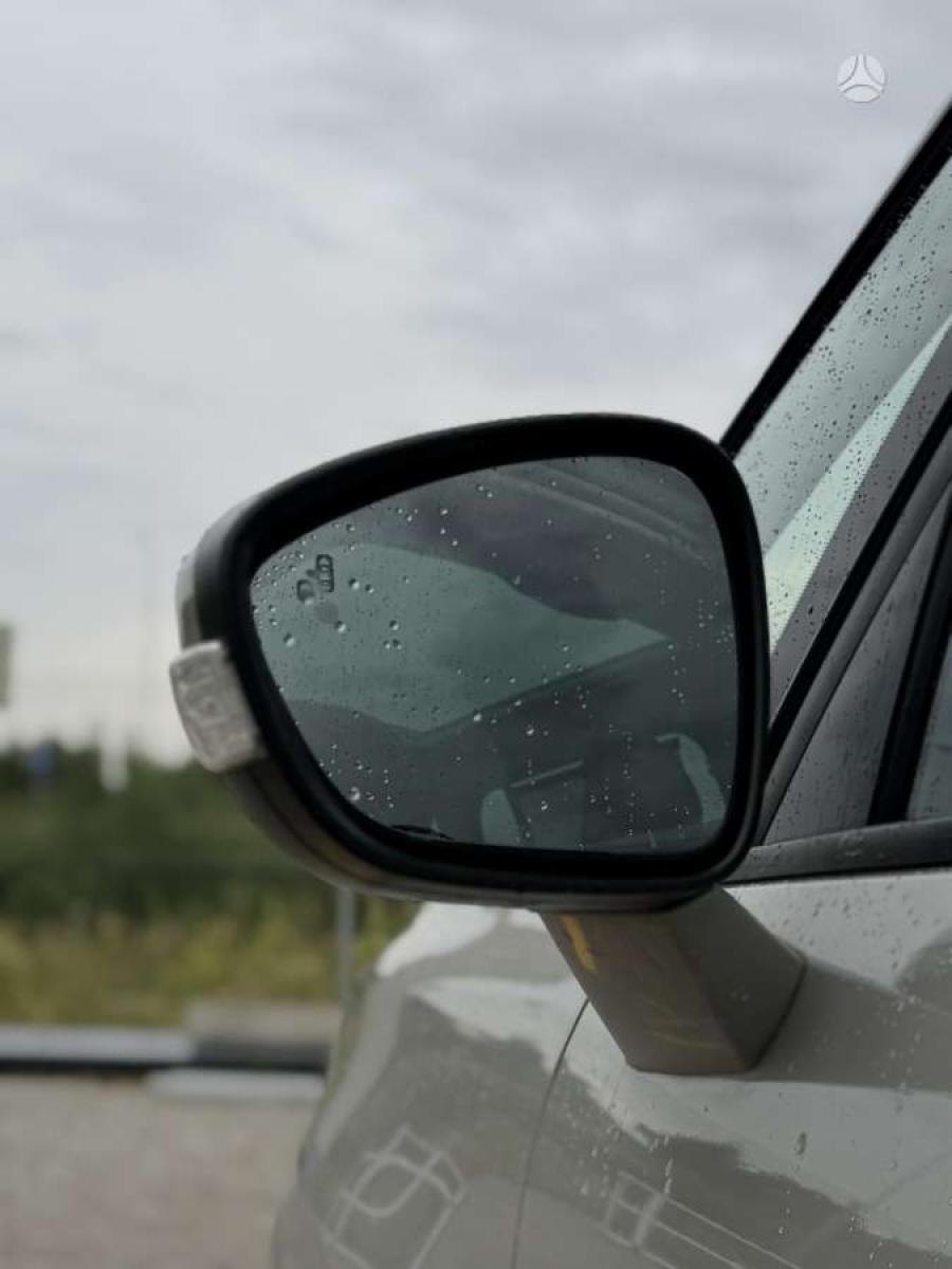 Grey Citroen Grand C4 Picasso 2016 in Taurage, with an engine capacity of 1.20 L and mileage of 199 thousand km for 7200 €, photo 35 on AUTOMOTO.COM.LV