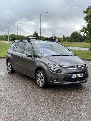 Pelēks Citroen Grand C4 Picasso 2016 Viļņa, ar dzinēja tilpumu 1.56 L un nobraukumu 260 tūkst. km par 6000 €, foto 4 vietnē AUTOMOTO.COM.LV