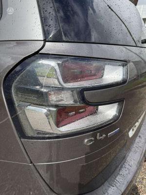 Pelēks Citroen Grand C4 Picasso 2016 Viļņa, ar dzinēja tilpumu 1.56 L un nobraukumu 260 tūkst. km par 6000 €, foto 8 vietnē AUTOMOTO.COM.LV