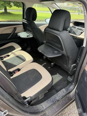 Pelēks Citroen Grand C4 Picasso 2016 Viļņa, ar dzinēja tilpumu 1.56 L un nobraukumu 260 tūkst. km par 6000 €, foto 16 vietnē AUTOMOTO.COM.LV