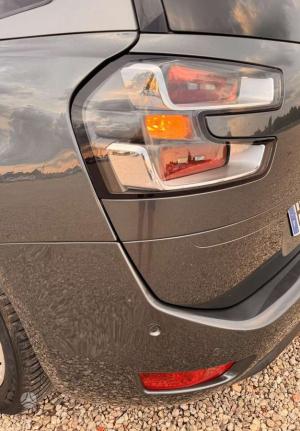 Pelēks Citroen Grand C4 Picasso 2016 Tauragė, ar dzinēja tilpumu 1.56 L un nobraukumu 202 tūkst. km par 5900 €, foto 7 vietnē AUTOMOTO.COM.LV