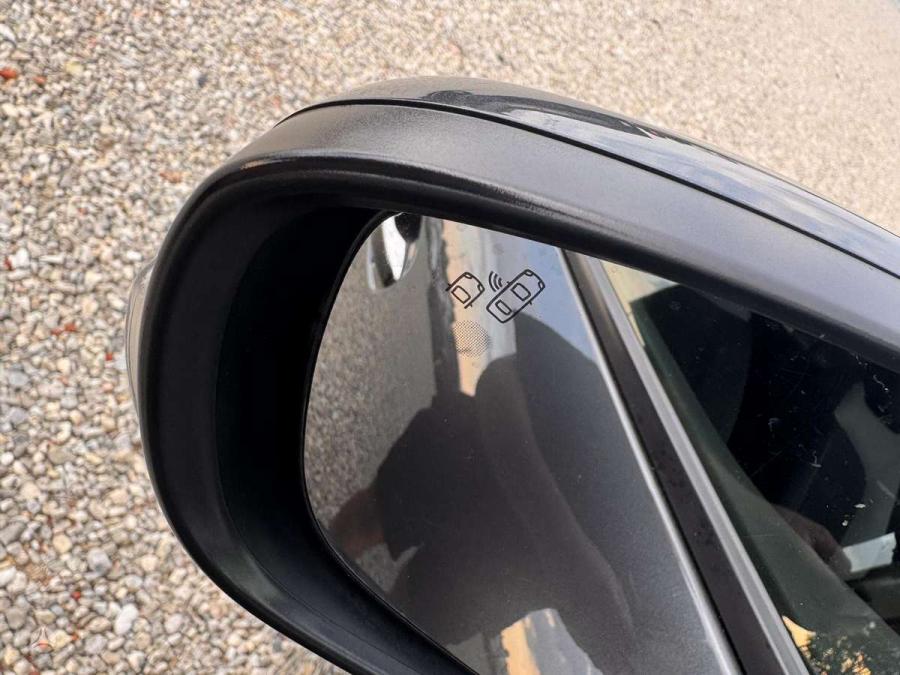 Pelēks Citroen Grand C4 Picasso 2016 Tauragė, ar dzinēja tilpumu 1.56 L un nobraukumu 202 tūkst. km par 5900 €, foto 8 vietnē AUTOMOTO.COM.LV