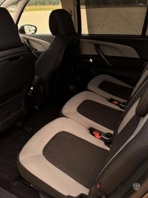 Pelēks Citroen Grand C4 Picasso 2016 Tauragė, ar dzinēja tilpumu 1.56 L un nobraukumu 202 tūkst. km par 5900 €, foto 13 vietnē AUTOMOTO.COM.LV