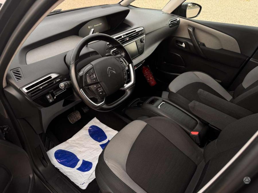 Pelēks Citroen Grand C4 Picasso 2016 Tauragė, ar dzinēja tilpumu 1.56 L un nobraukumu 202 tūkst. km par 5900 €, foto 15 vietnē AUTOMOTO.COM.LV