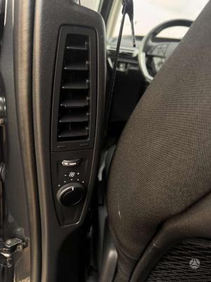 Pelēks Citroen Grand C4 Picasso 2016 Tauragė, ar dzinēja tilpumu 1.56 L un nobraukumu 202 tūkst. km par 5900 €, foto 18 vietnē AUTOMOTO.COM.LV