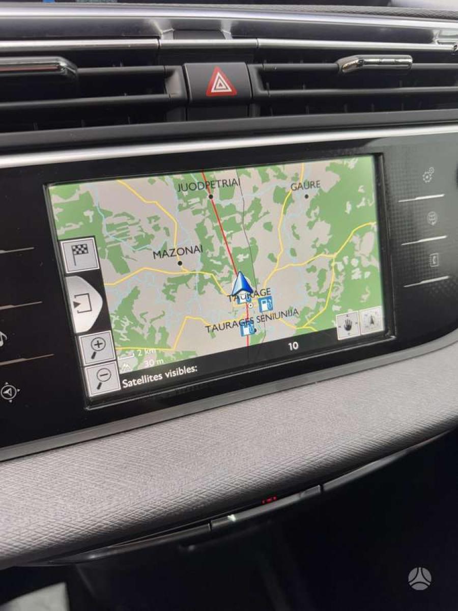 Pelēks Citroen Grand C4 Picasso 2016 Tauragė, ar dzinēja tilpumu 1.56 L un nobraukumu 202 tūkst. km par 5900 €, foto 23 vietnē AUTOMOTO.COM.LV