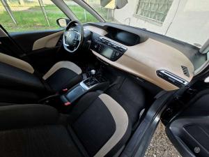 Grey Citroen Grand C4 Picasso 2016 in Siauliai, with an engine capacity of 1.56 L and mileage of 202 thousand km for 5900 €, photo 17 on AUTOMOTO.COM.LV