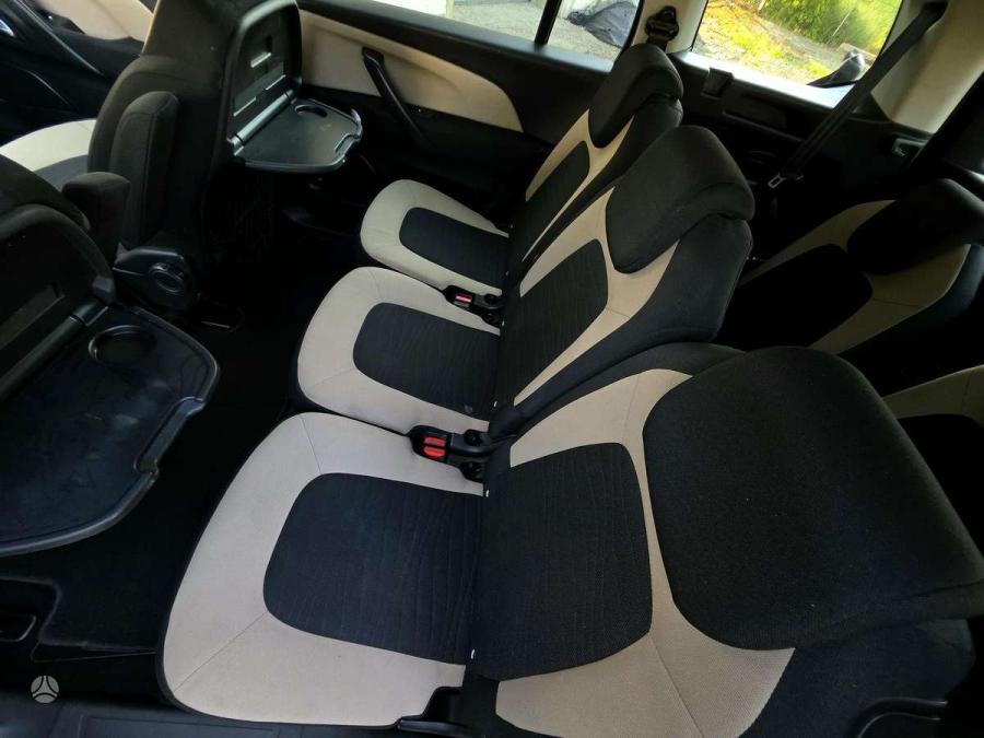 Grey Citroen Grand C4 Picasso 2016 in Siauliai, with an engine capacity of 1.56 L and mileage of 202 thousand km for 5900 €, photo 19 on AUTOMOTO.COM.LV
