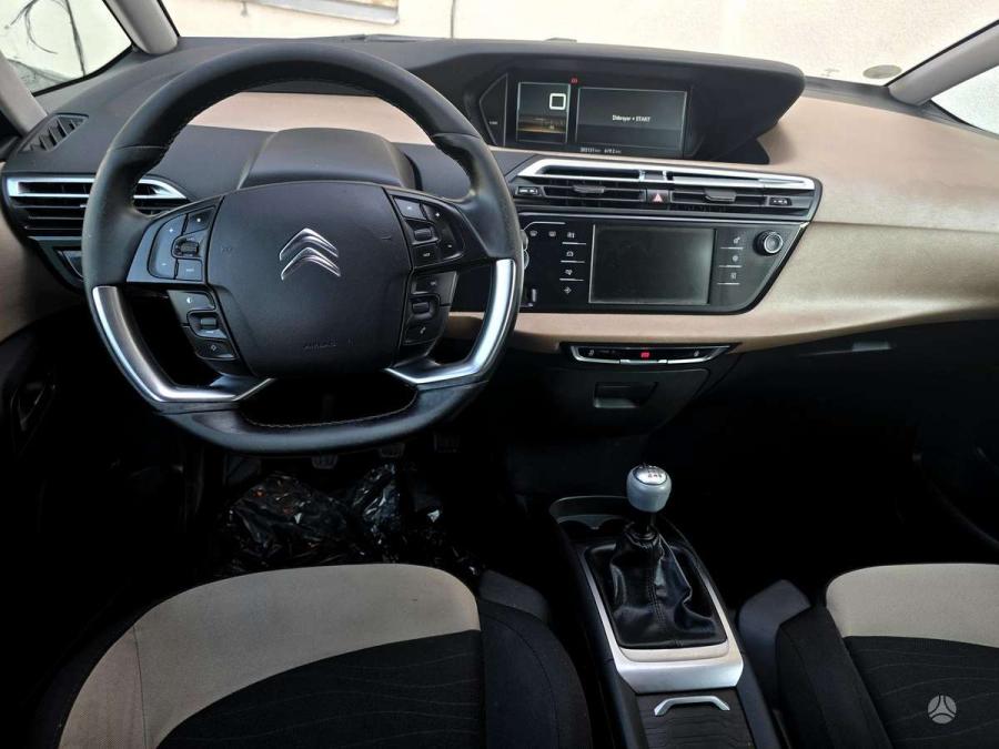 Grey Citroen Grand C4 Picasso 2016 in Siauliai, with an engine capacity of 1.56 L and mileage of 202 thousand km for 5900 €, photo 22 on AUTOMOTO.COM.LV