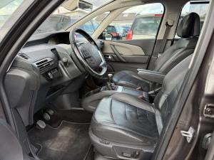 Grey Citroen Grand C4 Picasso 2016 in Vilnius, with an engine capacity of 1.56 L and mileage of 223 thousand km for 6600 €, photo 20 on AUTOMOTO.COM.LV