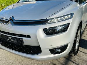 Grey Citroen Grand C4 Picasso 2016 in Prienai, with an engine capacity of 1.56 L and mileage of 247 thousand km for 5499 €, photo 11 on AUTOMOTO.COM.LV