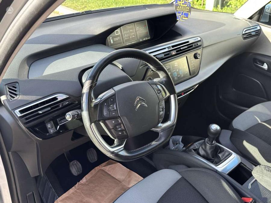 Grey Citroen Grand C4 Picasso 2016 in Prienai, with an engine capacity of 1.56 L and mileage of 247 thousand km for 5499 €, photo 13 on AUTOMOTO.COM.LV