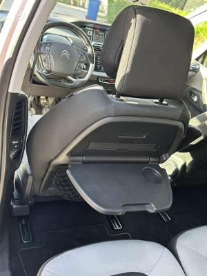 Grey Citroen Grand C4 Picasso 2016 in Prienai, with an engine capacity of 1.56 L and mileage of 247 thousand km for 5499 €, photo 18 on AUTOMOTO.COM.LV