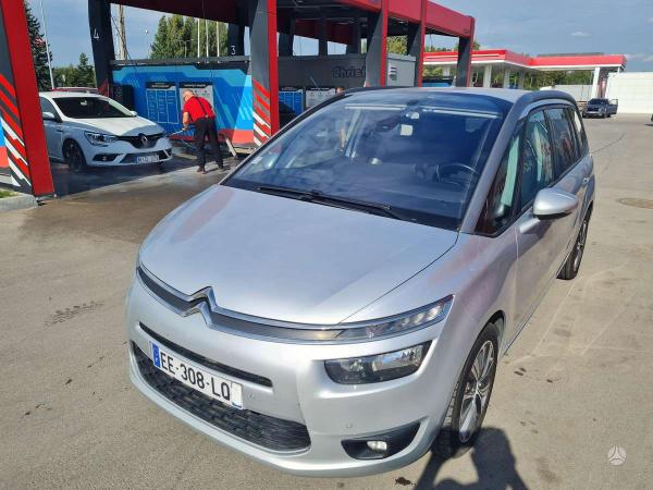 Pelēks Citroen Grand C4 Picasso 2016 Tauragė, ar dzinēja tilpumu 2.00 L un nobraukumu 276 tūkst. km par 5350 €, foto 3 vietnē AUTOMOTO.COM.LV