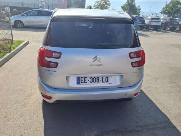Pelēks Citroen Grand C4 Picasso 2016 Tauragė, ar dzinēja tilpumu 2.00 L un nobraukumu 276 tūkst. km par 5350 €, foto 8 vietnē AUTOMOTO.COM.LV
