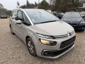 Grey Citroen Grand C4 Picasso 2017 in Ukmerge, with an engine capacity of 1.56 L and mileage of 164 thousand km for 3999 €, photo 3 on AUTOMOTO.COM.LV