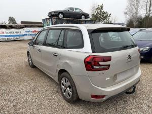 Grey Citroen Grand C4 Picasso 2017 in Ukmerge, with an engine capacity of 1.56 L and mileage of 164 thousand km for 3999 €, photo 7 on AUTOMOTO.COM.LV