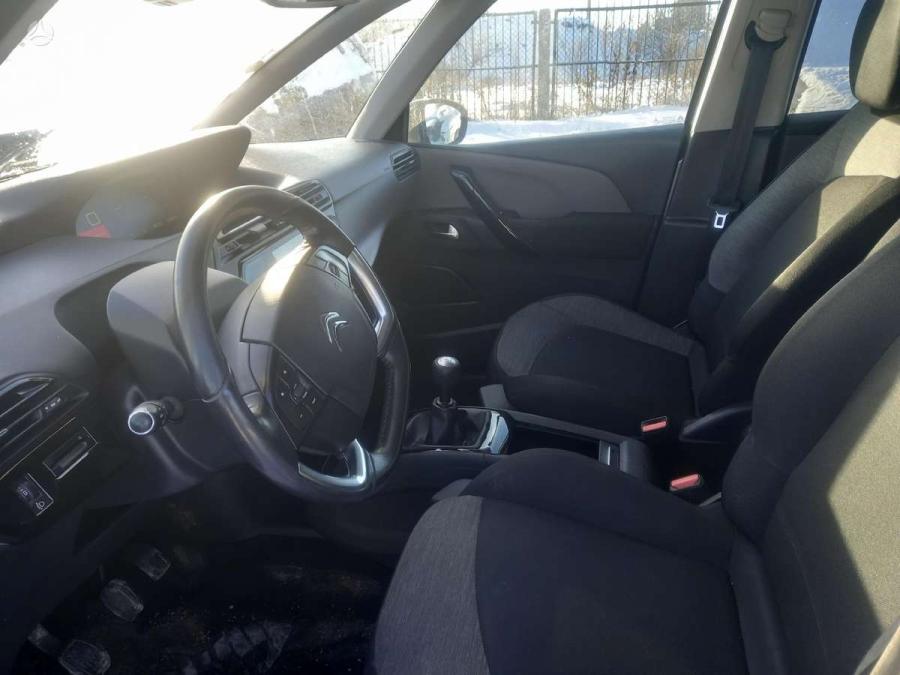 Pelēks Citroen Grand C4 Picasso 2017 Panevēža, ar dzinēja tilpumu 1.56 L un nobraukumu 235 tūkst. km par 6750 €, foto 6 vietnē AUTOMOTO.COM.LV