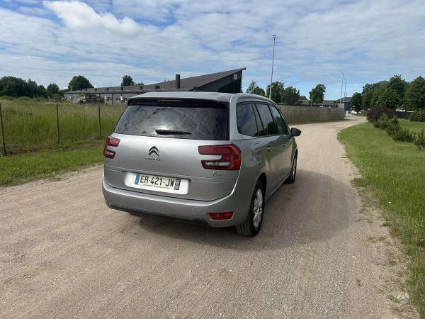 Pelēks Citroen Grand C4 Picasso 2017 Tauragė, ar dzinēja tilpumu 1.20 L un nobraukumu 102 tūkst. km par 5750 €, foto 6 vietnē AUTOMOTO.COM.LV