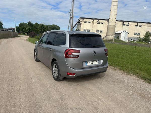 Pelēks Citroen Grand C4 Picasso 2017 Tauragė, ar dzinēja tilpumu 1.20 L un nobraukumu 102 tūkst. km par 5750 €, foto 7 vietnē AUTOMOTO.COM.LV