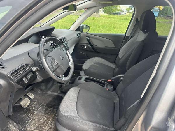 Pelēks Citroen Grand C4 Picasso 2017 Tauragė, ar dzinēja tilpumu 1.20 L un nobraukumu 102 tūkst. km par 5750 €, foto 9 vietnē AUTOMOTO.COM.LV