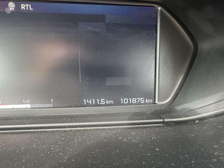 Pelēks Citroen Grand C4 Picasso 2017 Tauragė, ar dzinēja tilpumu 1.20 L un nobraukumu 102 tūkst. km par 5750 €, foto 12 vietnē AUTOMOTO.COM.LV