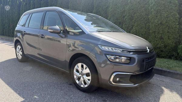 Grey Citroen Grand C4 Picasso 2017 in Kaunas, with an engine capacity of 1.20 L and mileage of 178 thousand km for 5900 €, photo 1 on AUTOMOTO.COM.LV