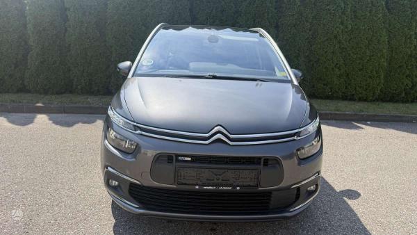 Grey Citroen Grand C4 Picasso 2017 in Kaunas, with an engine capacity of 1.20 L and mileage of 178 thousand km for 5900 €, photo 7 on AUTOMOTO.COM.LV
