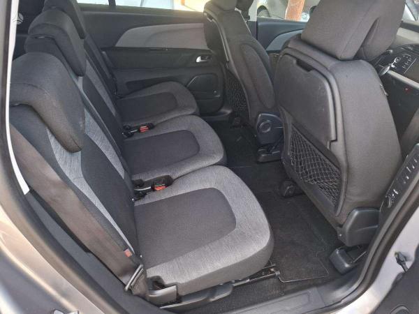 Pelēks Citroen Grand C4 Picasso 2017 Tauragė, ar dzinēja tilpumu 1.56 L un nobraukumu 208 tūkst. km par 5700 €, foto 6 vietnē AUTOMOTO.COM.LV