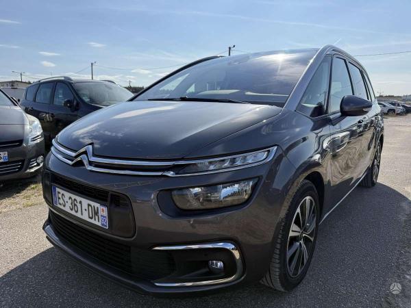 Pelēks Citroen Grand C4 Picasso 2017 Viļņa, ar dzinēja tilpumu 1.56 L un nobraukumu 234 tūkst. km par 6600 €, foto 1 vietnē AUTOMOTO.COM.LV